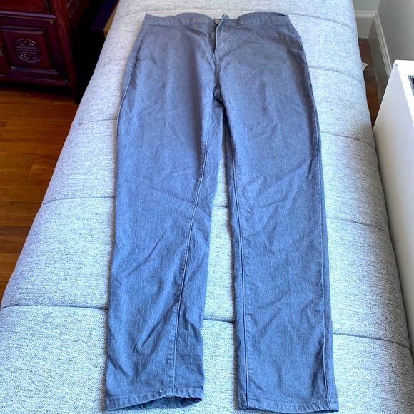 PrettyLittleThing | Pants & Jumpsuits | Charcoal Gray Pants With Some ...